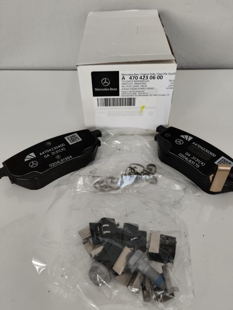Arka Fren Balata Takımı A4704230600 Mercedes W470-X470 – Vos Audi